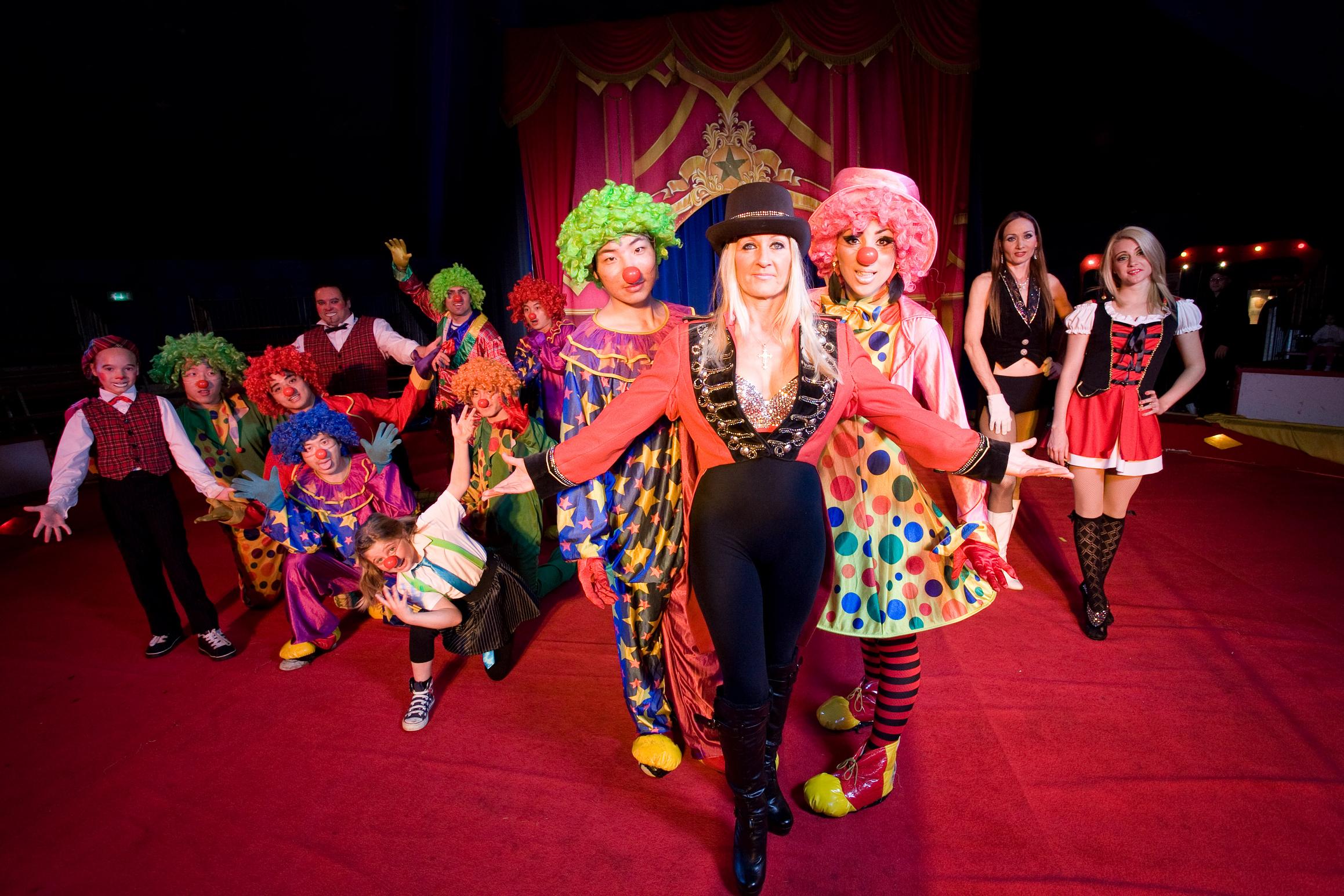 What Should You Wear To A Carnival Themed Party Dresses Images 2022